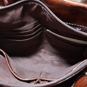 Alfred Dunner | Bags | Nwt Alfred Dunner 3 Pocket Brown Vinyl Purse ...
